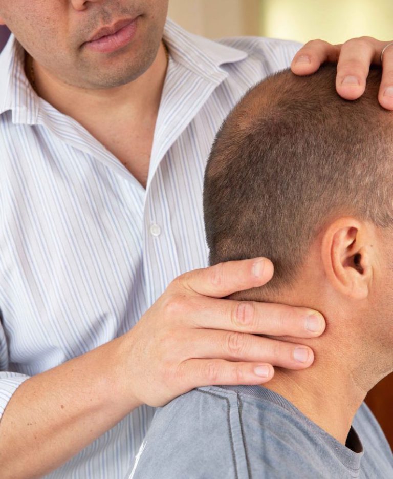 Why your neck should NOT be straight! Melbourne neck pain chiropractor ...